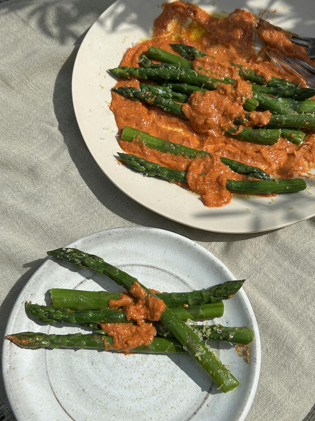 Asparagus with roasted tomato romesco – Recipes – Anna Jones